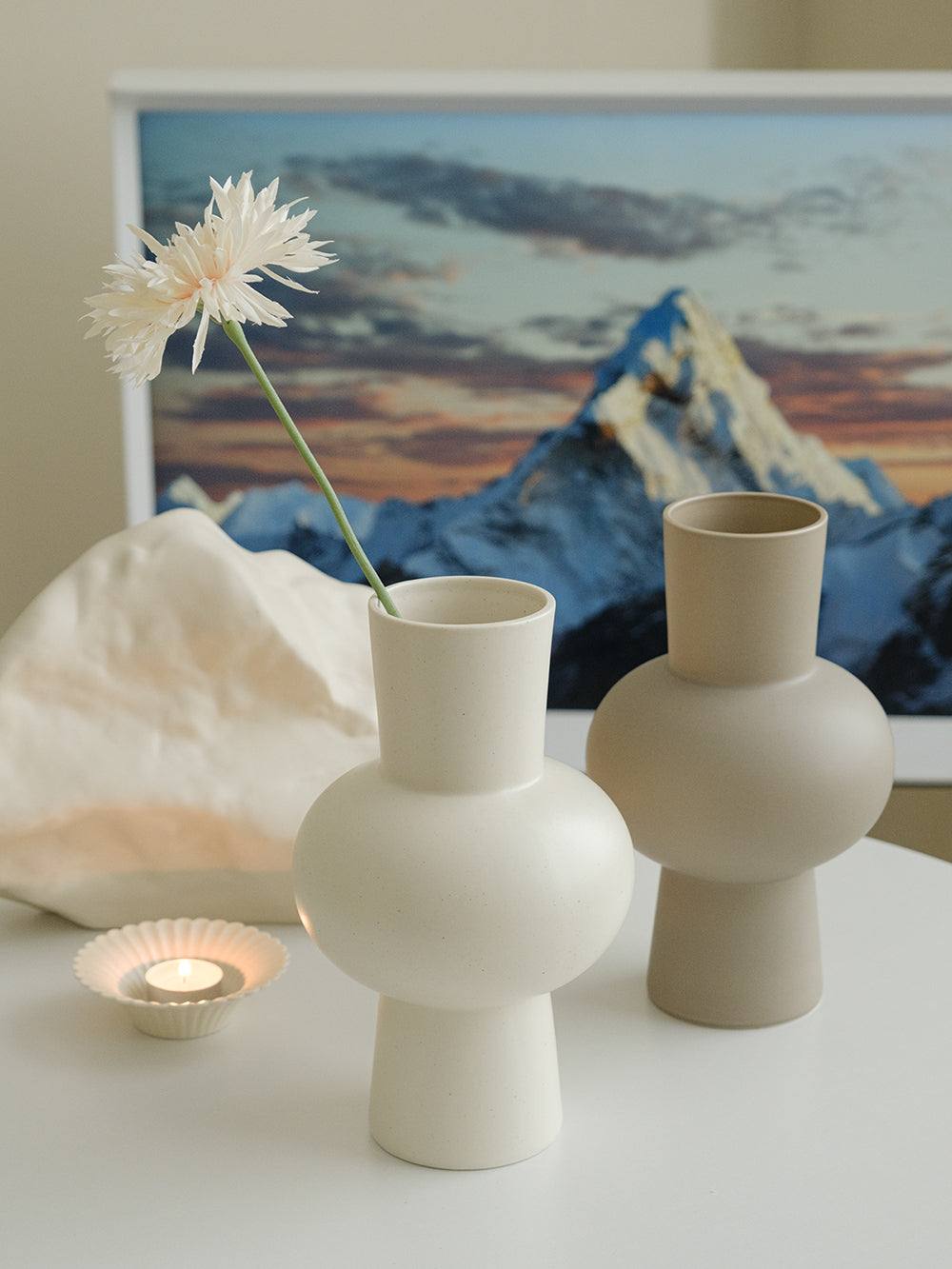 Retro Rounded Moon Shape Vase | WENSHUO HOME